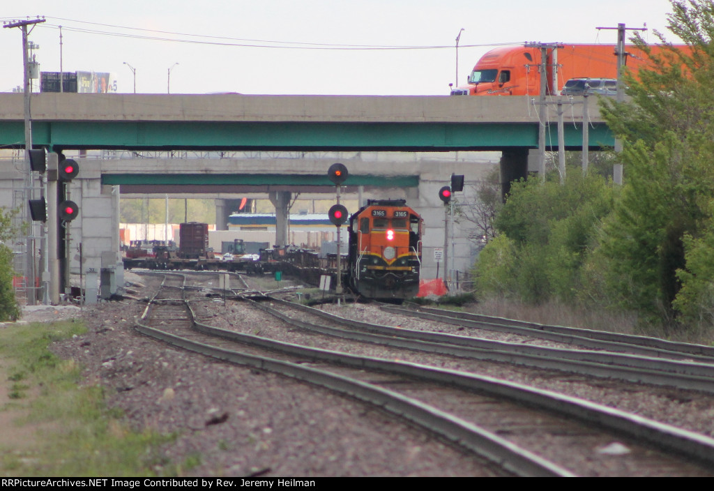 BNSF 3165 & 2717 (8)